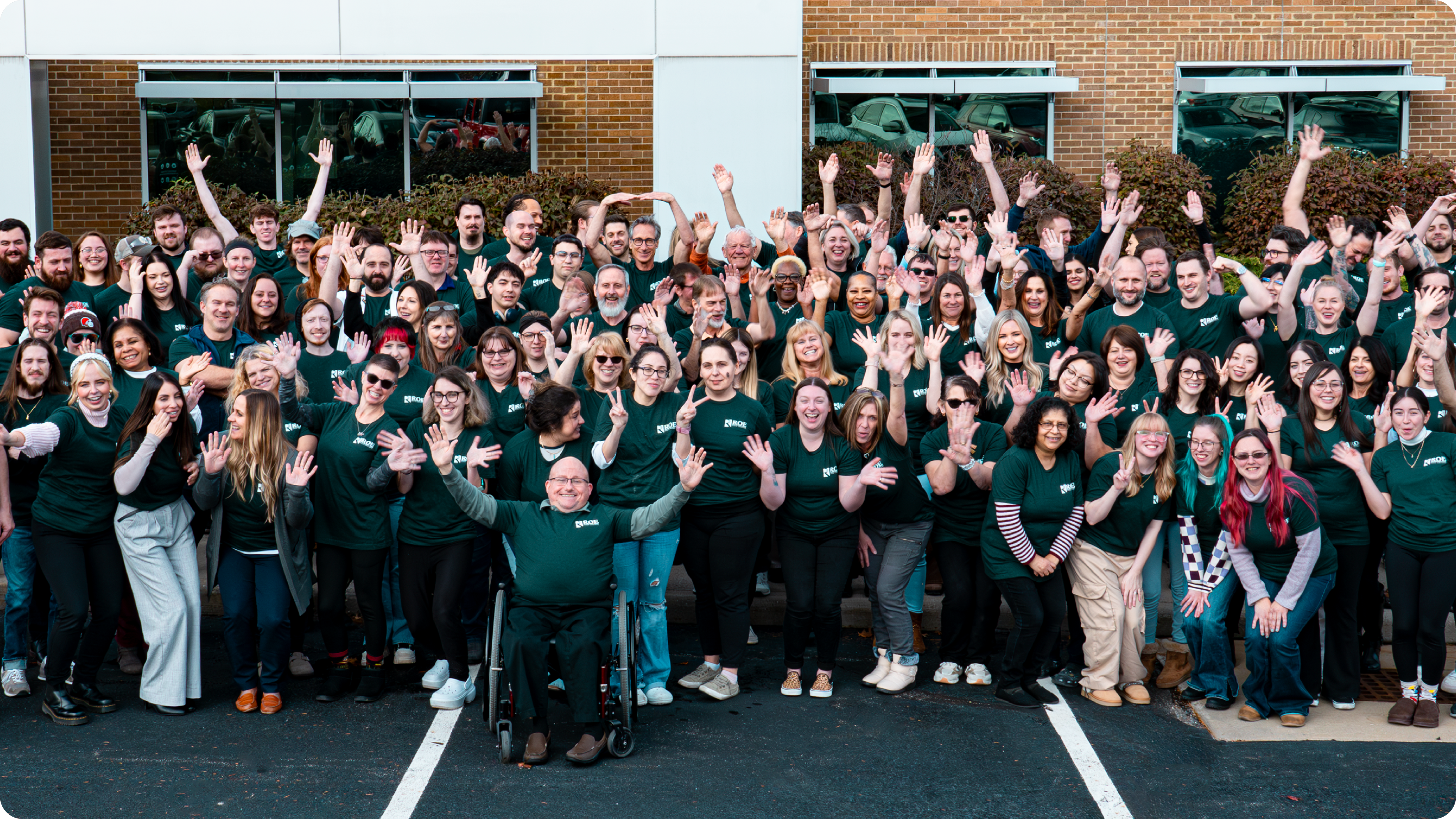 About ROE Dental Laboratory