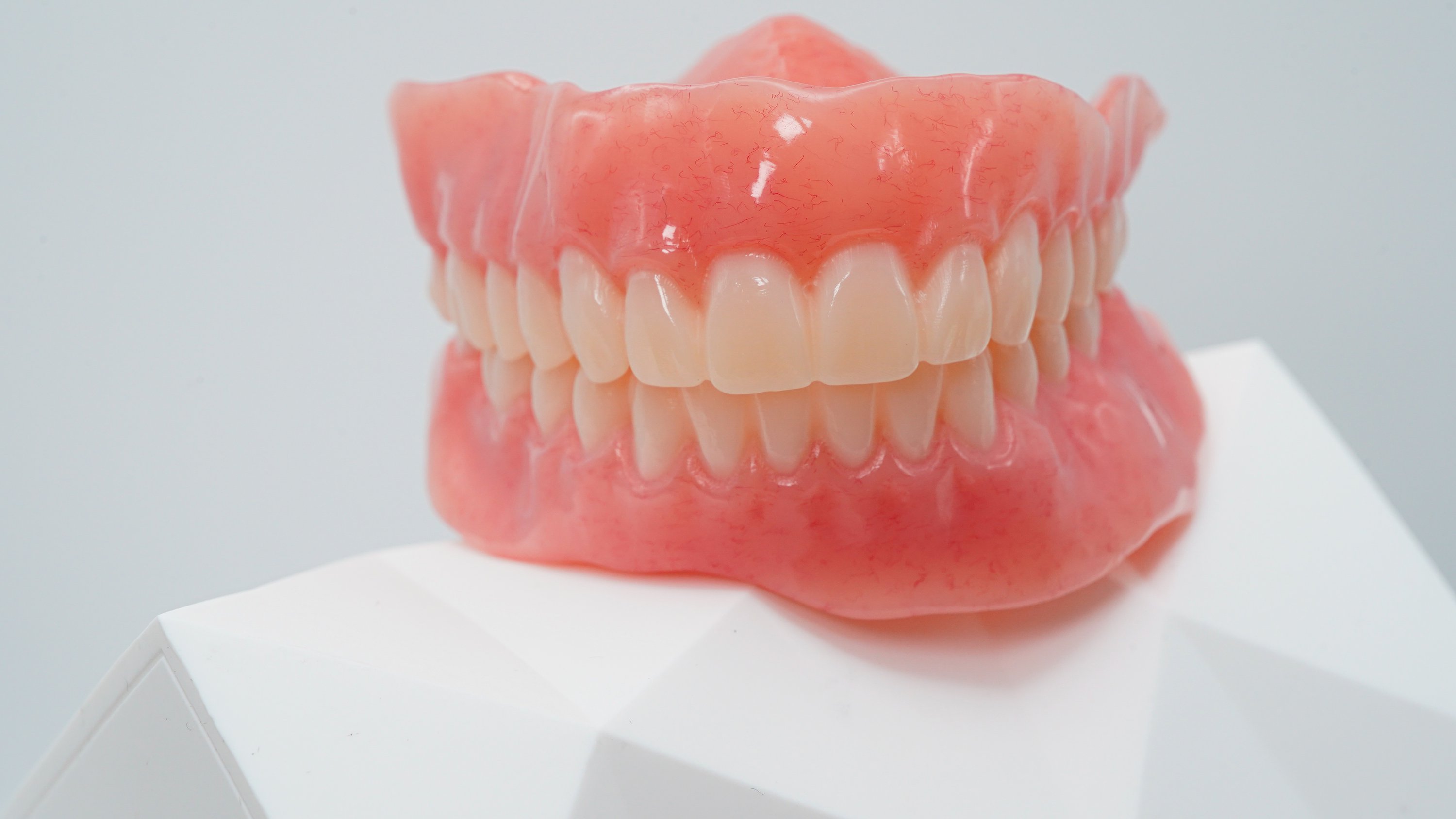 Ivotion Denture