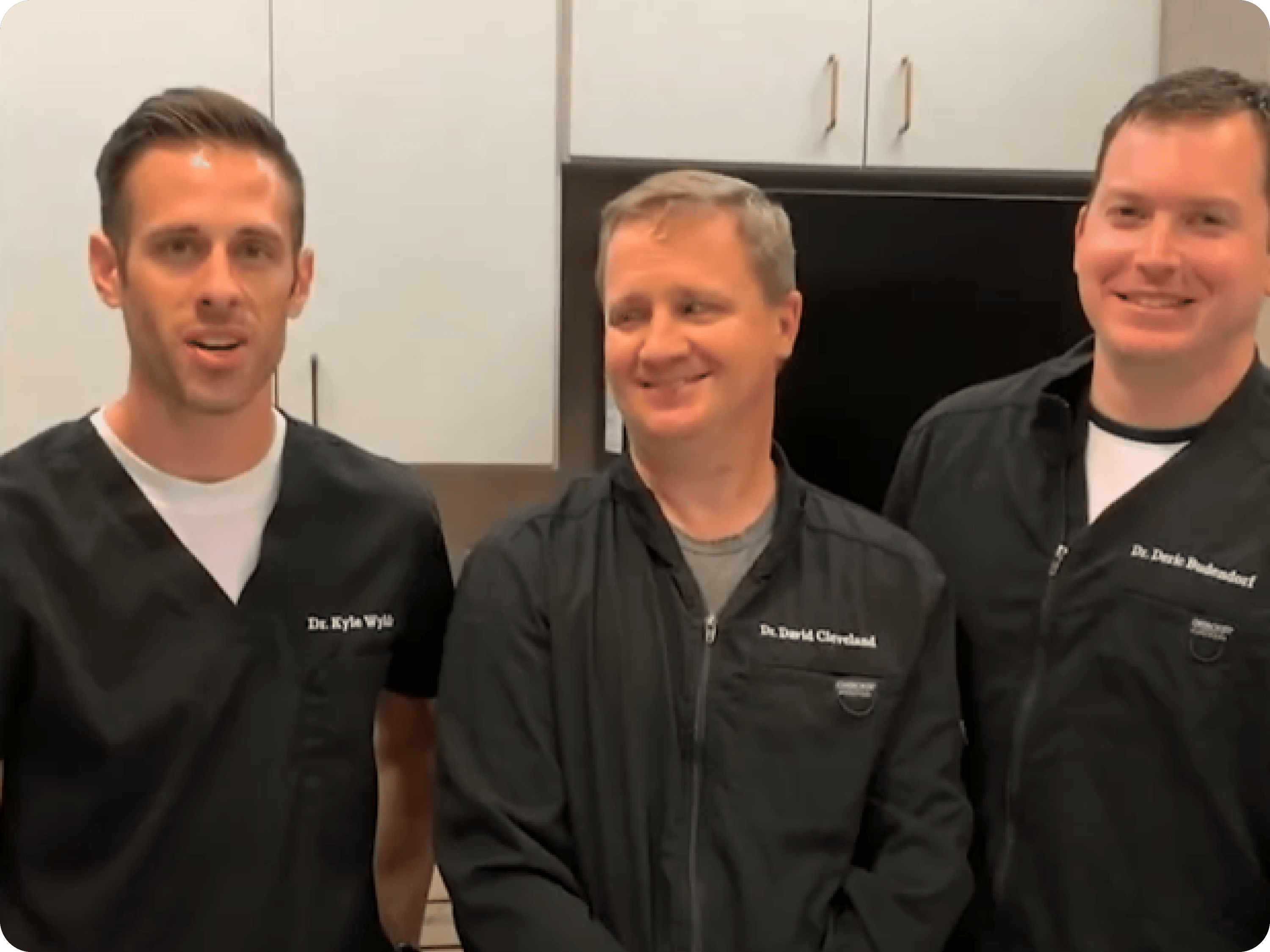 About ROE Dental Laboratory